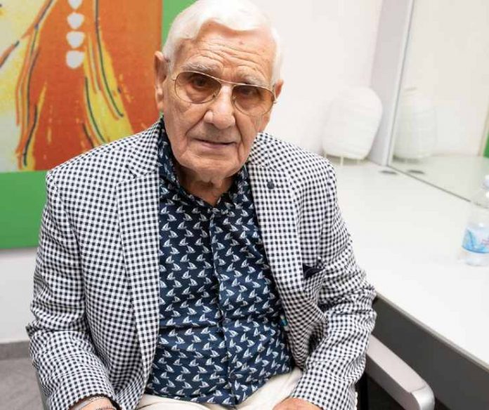 Uomini e Donne, Maria De Filippi contro Pinuccia: "Lui non vuole te ...